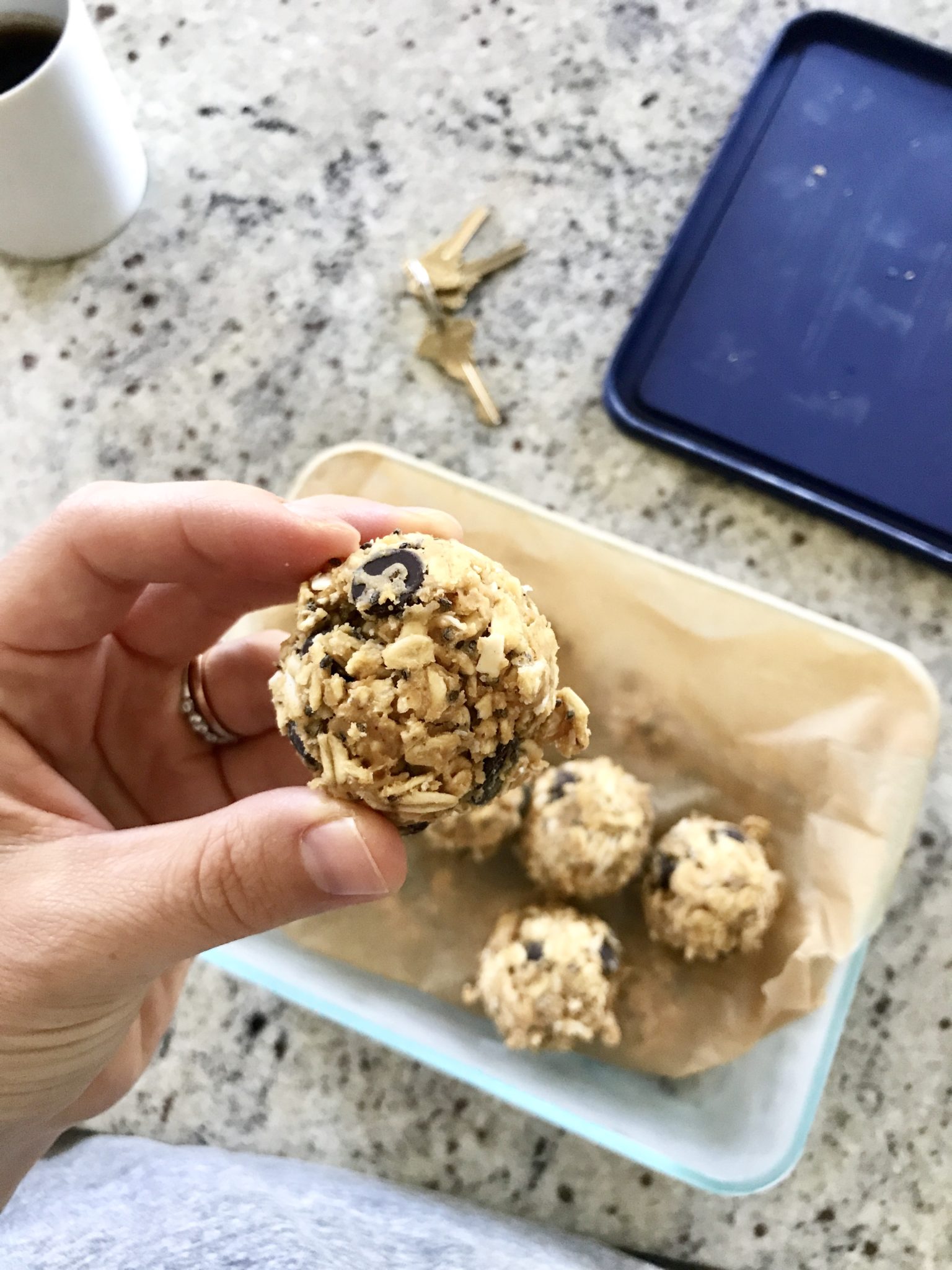 What I Eat When I Have Minimal Groceries - The Real Life RD